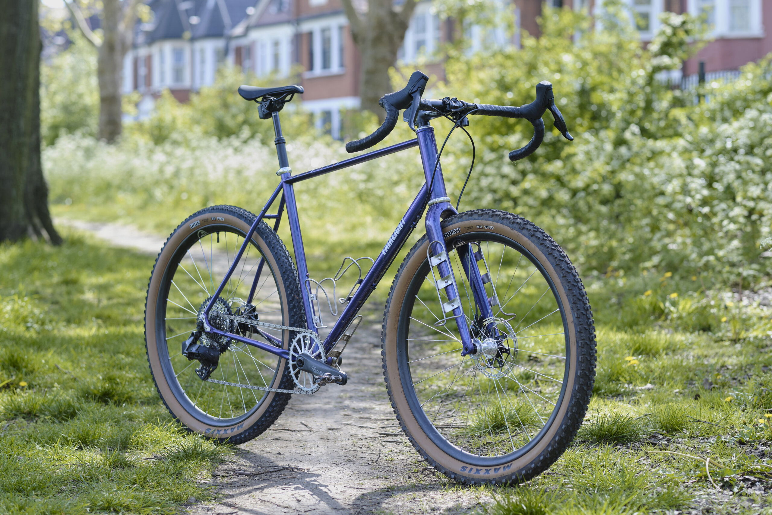 Secan 2.5 58T Iridescent Plum - Fairlight Cycles