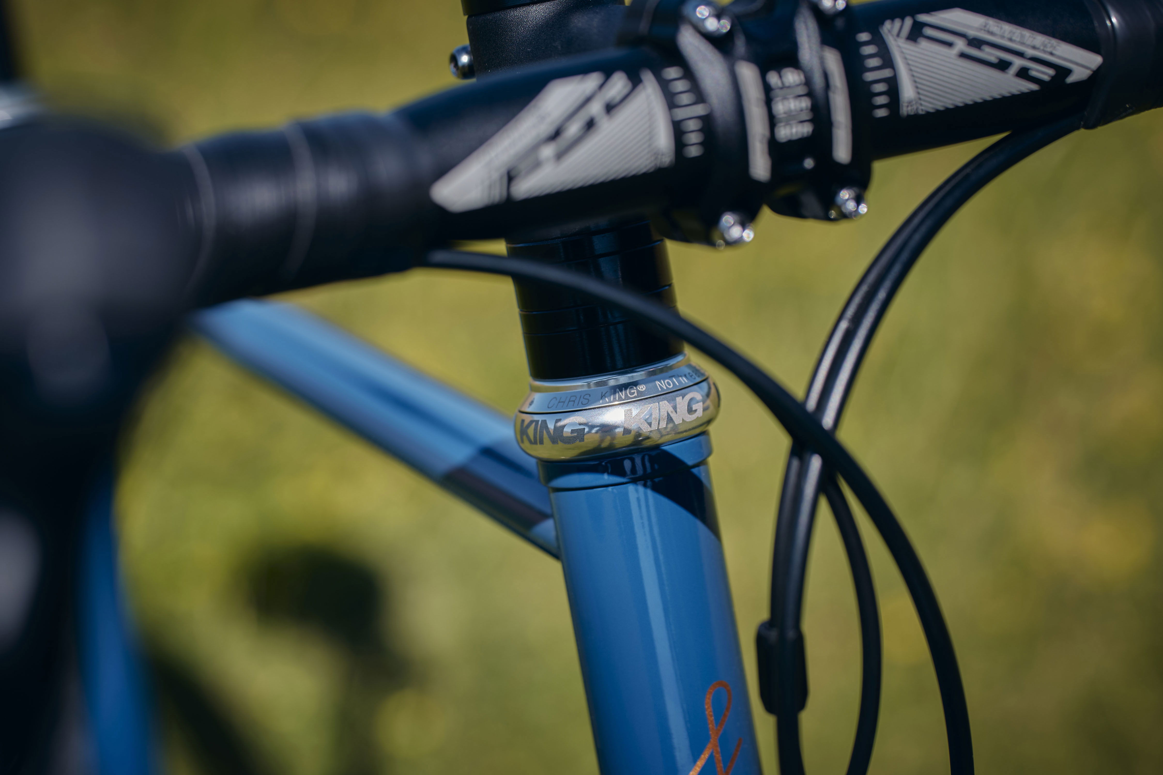 Faran 2.5 54T Midnight Blue - Fairlight Cycles