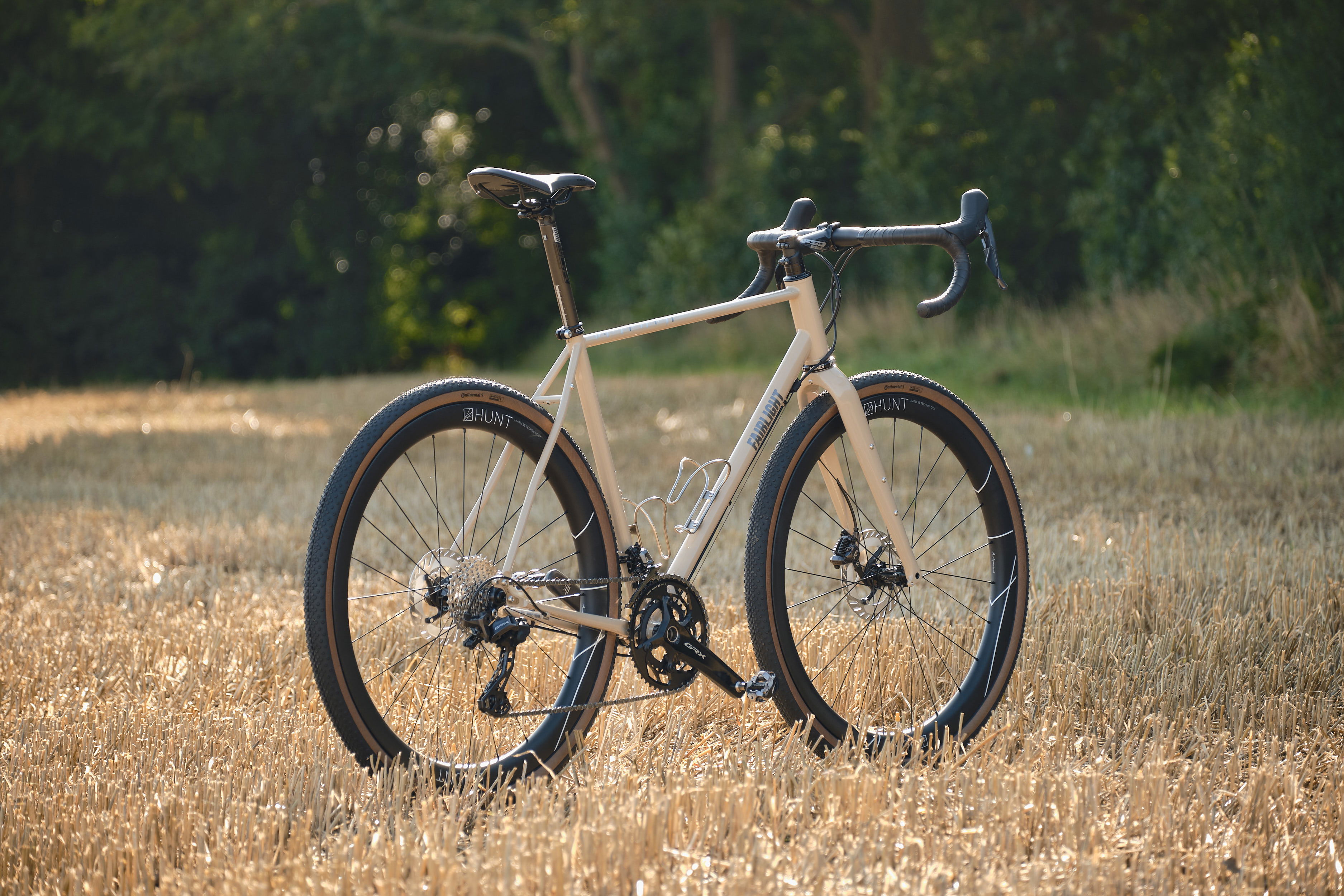 Secan 2.5 58R Desert - Fairlight Cycles