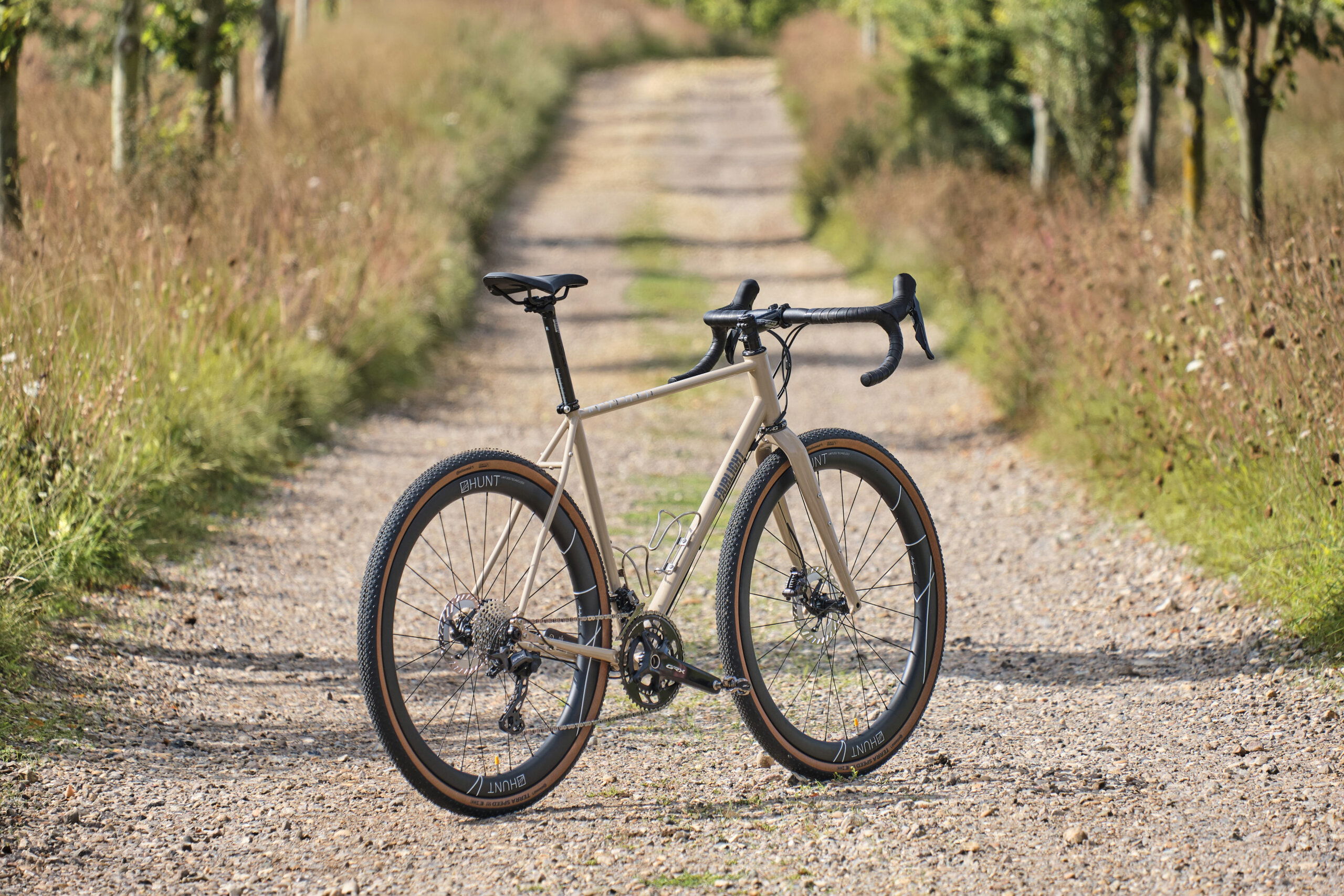 Secan 2.5 58R Desert - Fairlight Cycles