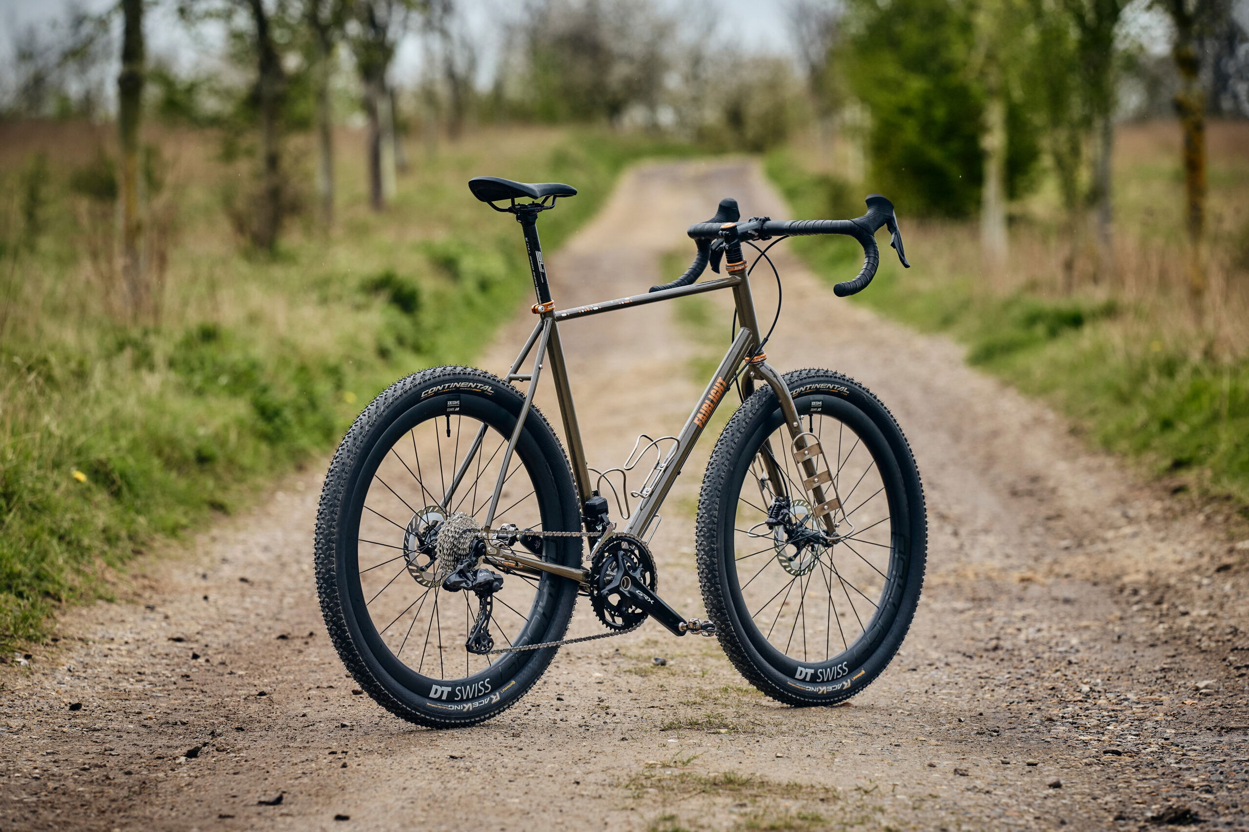 Faran 2.5 58T Moss - Fairlight Cycles