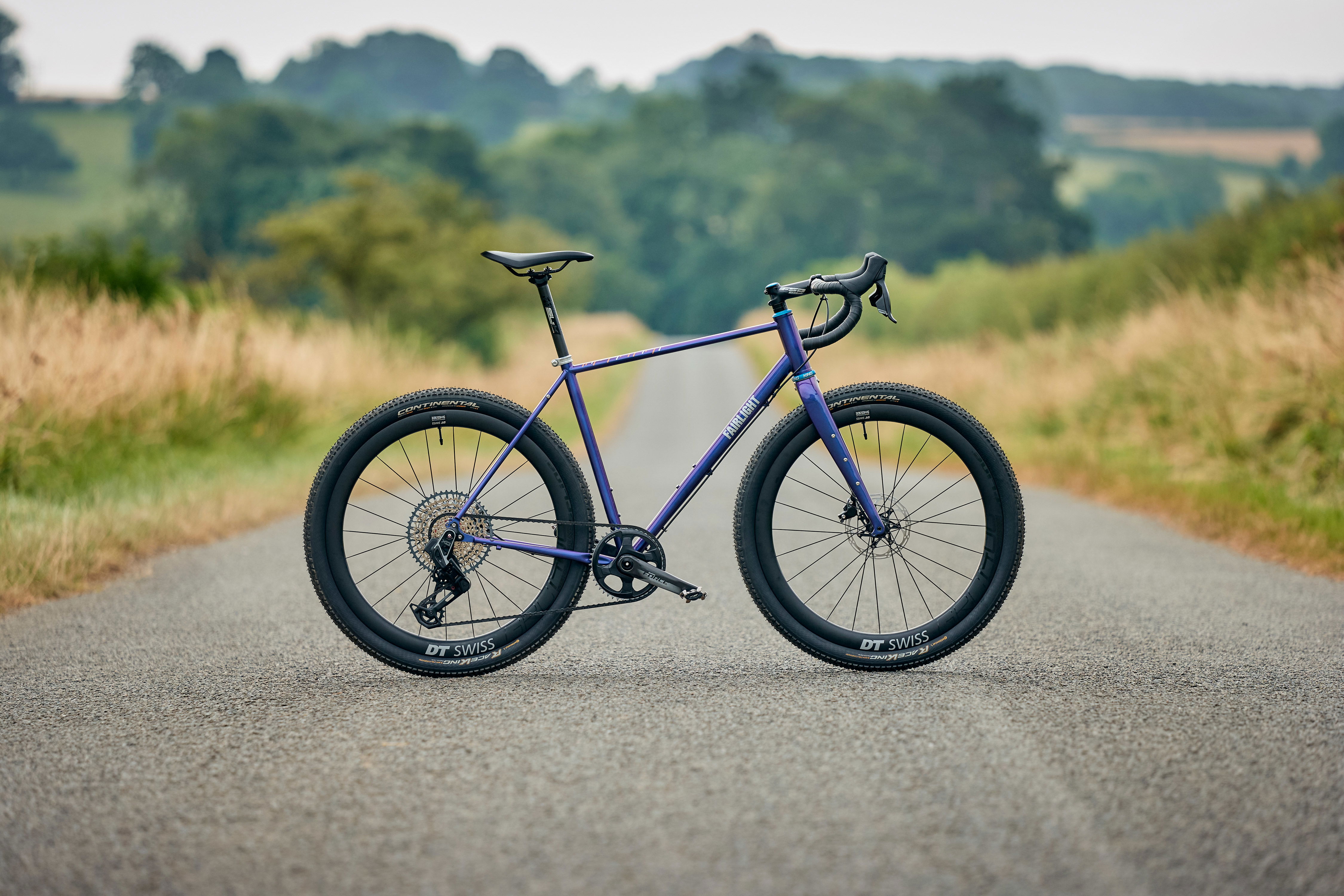 Secan 2.5 54T Iridescent Plum - Fairlight Cycles