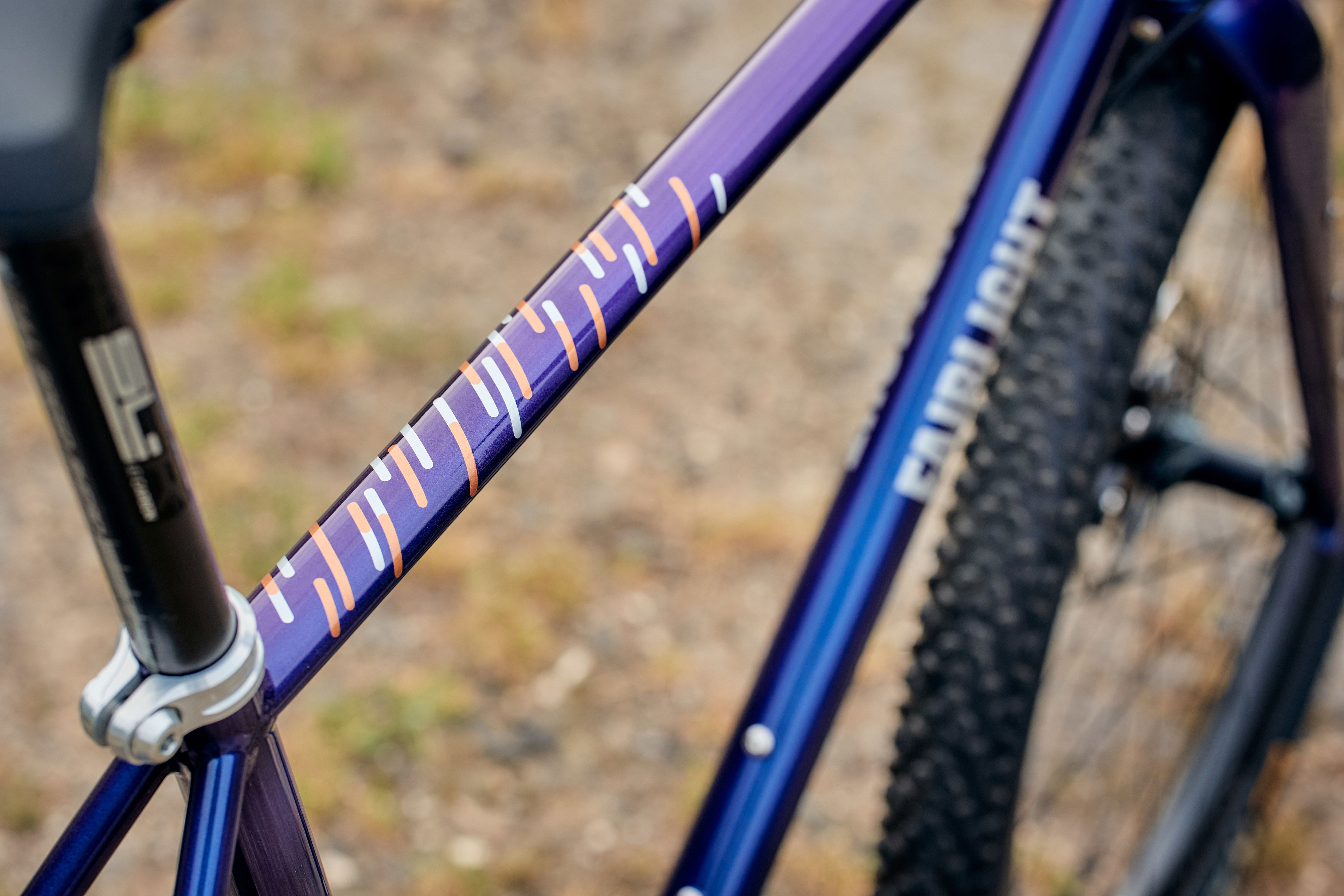 Secan 2.5 54T Iridescent Plum - Fairlight Cycles