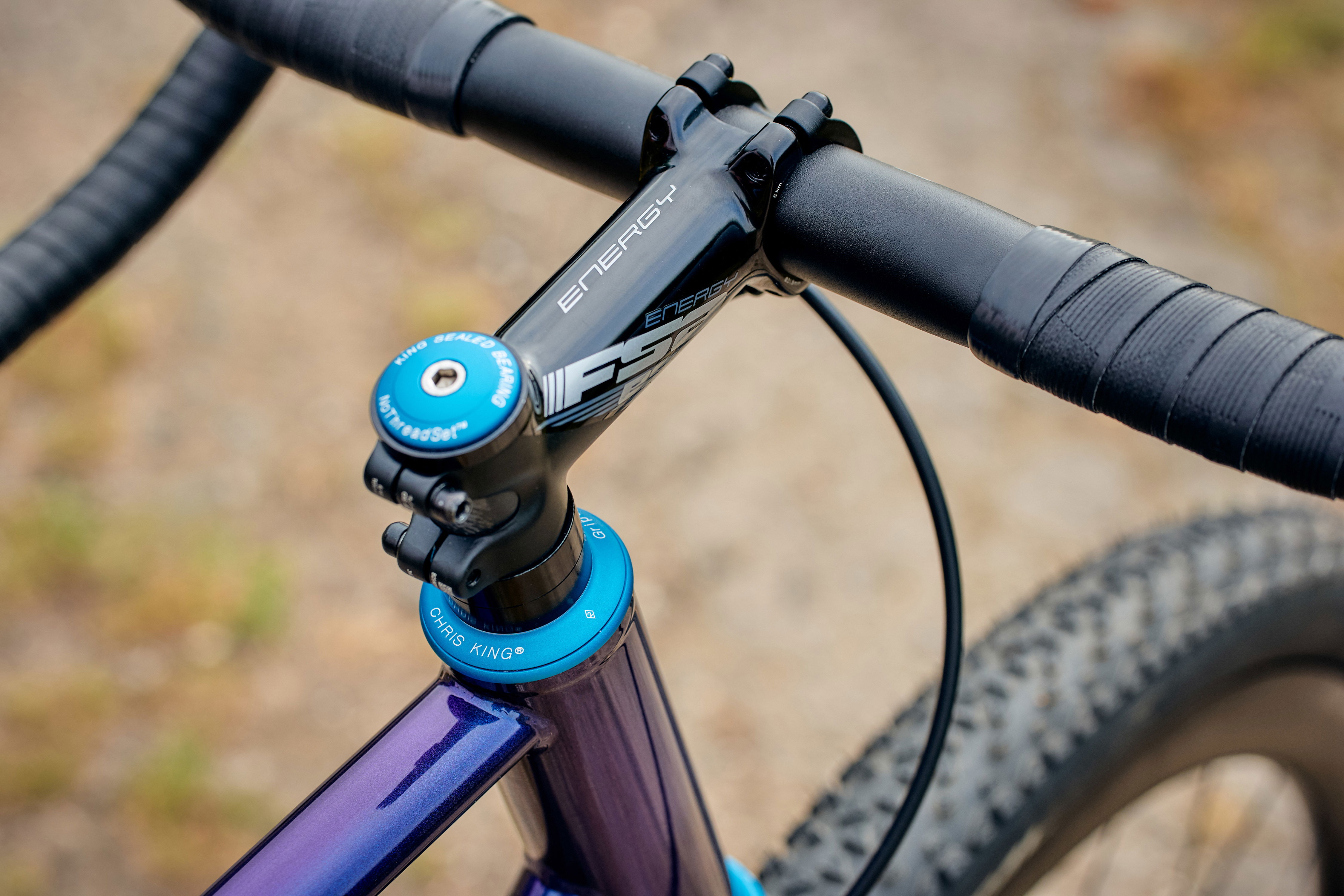 Secan 2.5 54T Iridescent Plum - Fairlight Cycles