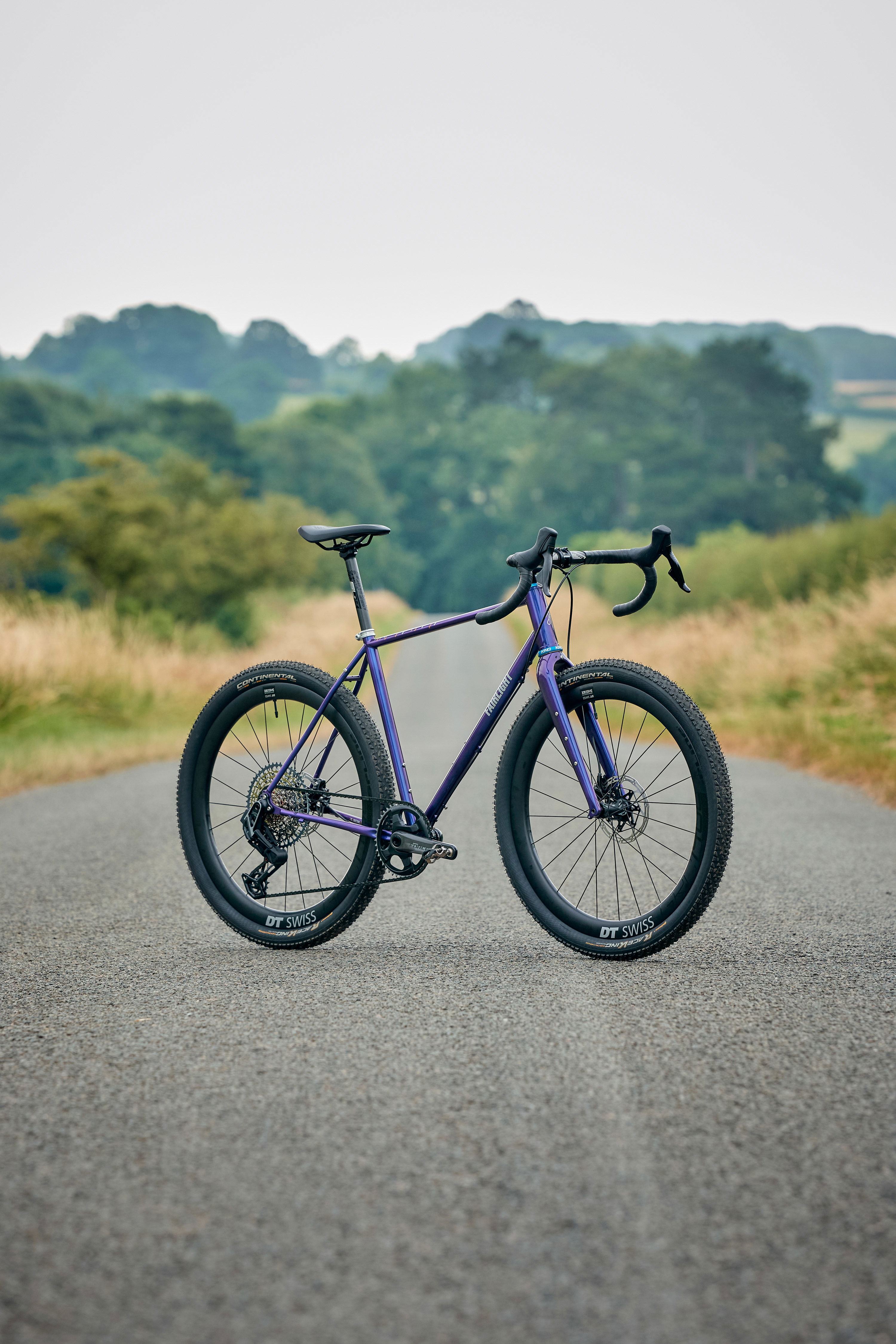 Secan 2.5 54T Iridescent Plum - Fairlight Cycles