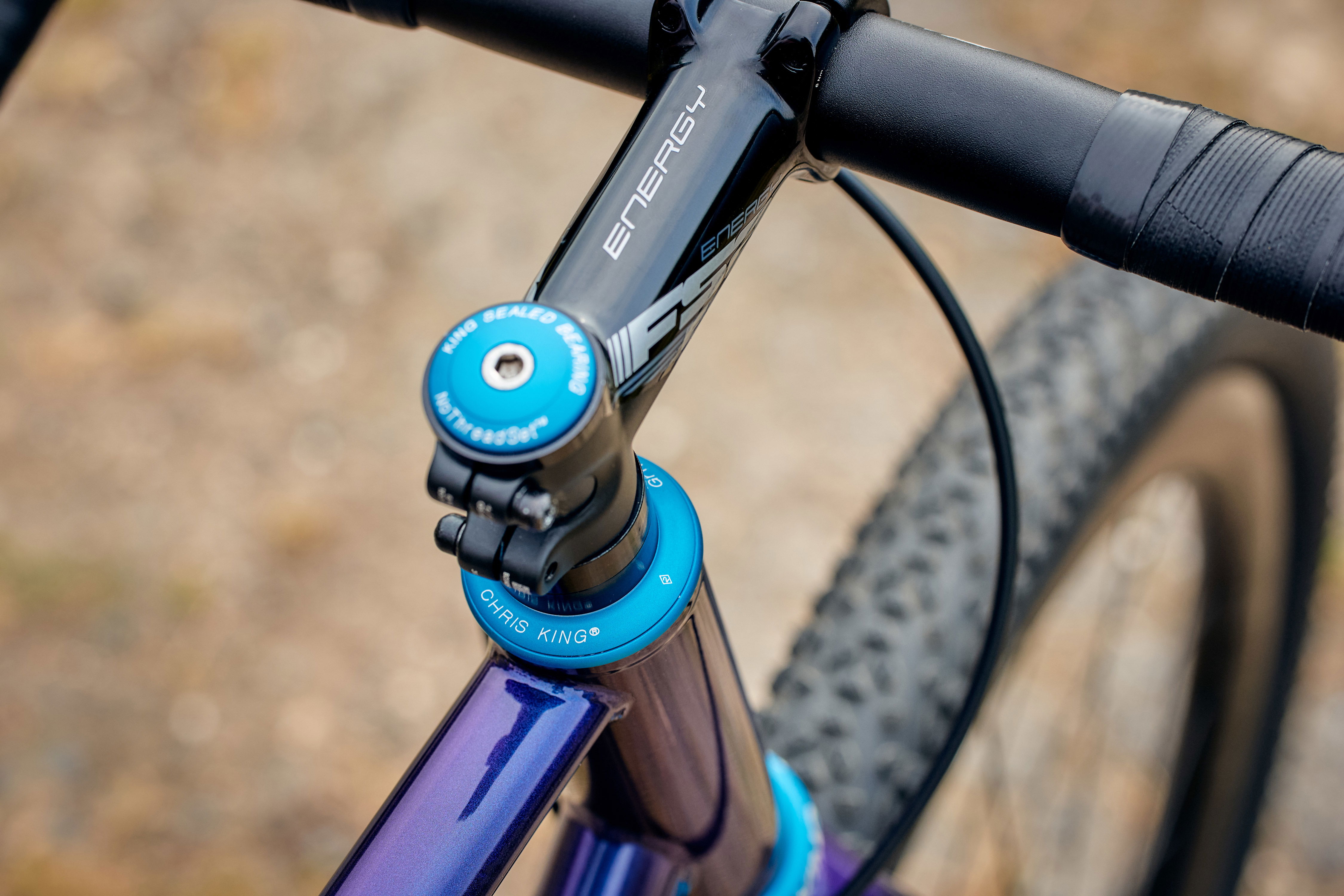 Secan 2.5 54T Iridescent Plum - Fairlight Cycles