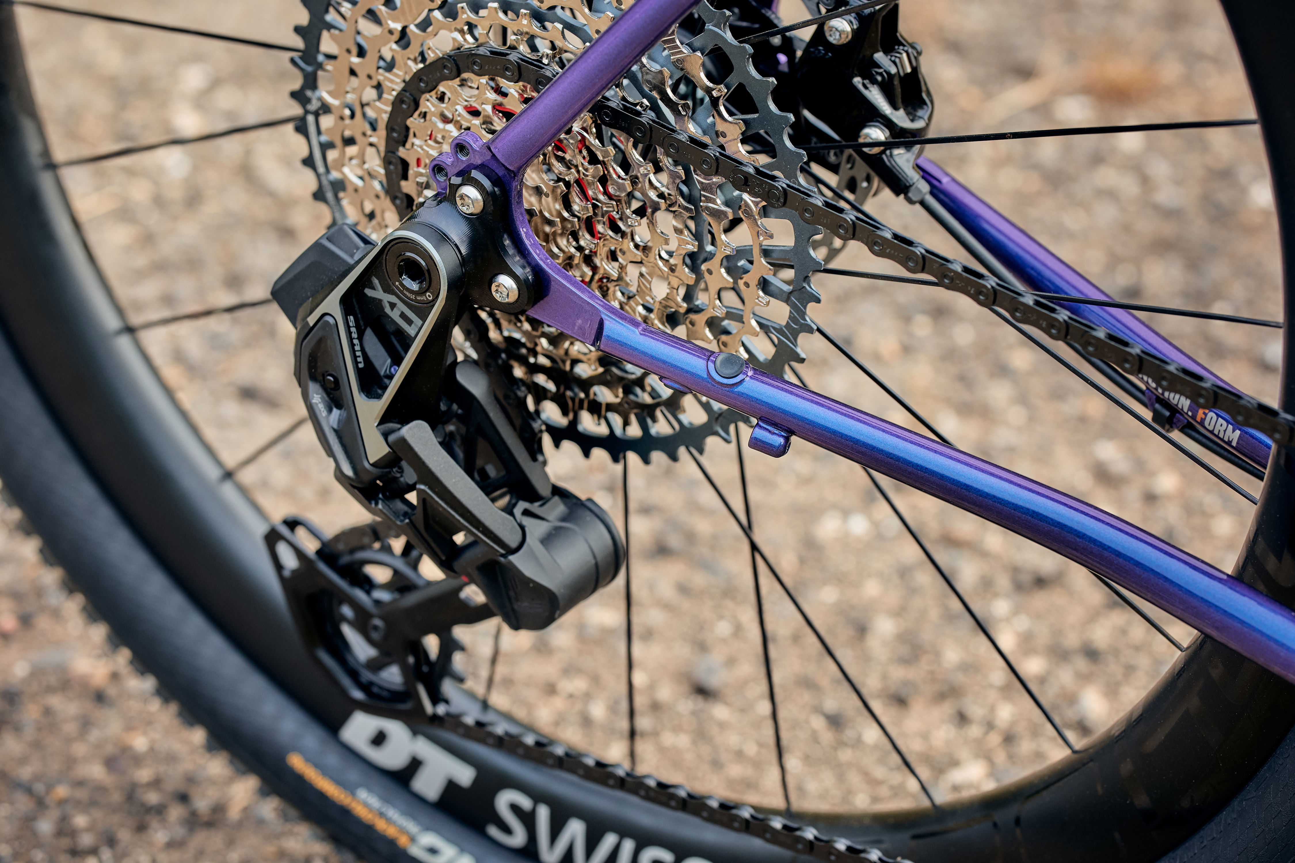 Secan 2.5 54T Iridescent Plum - Fairlight Cycles