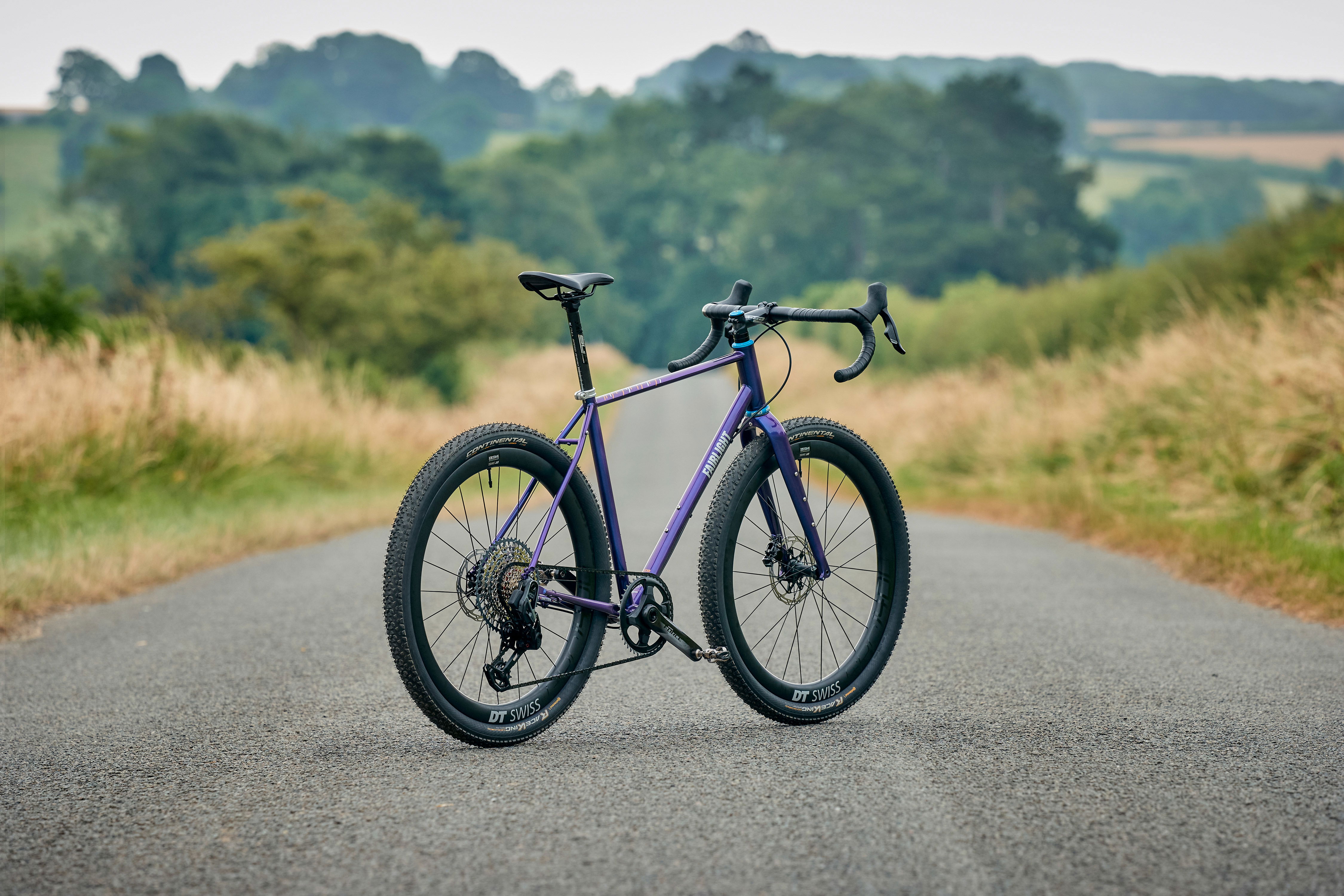Secan 2.5 54T Iridescent Plum - Fairlight Cycles